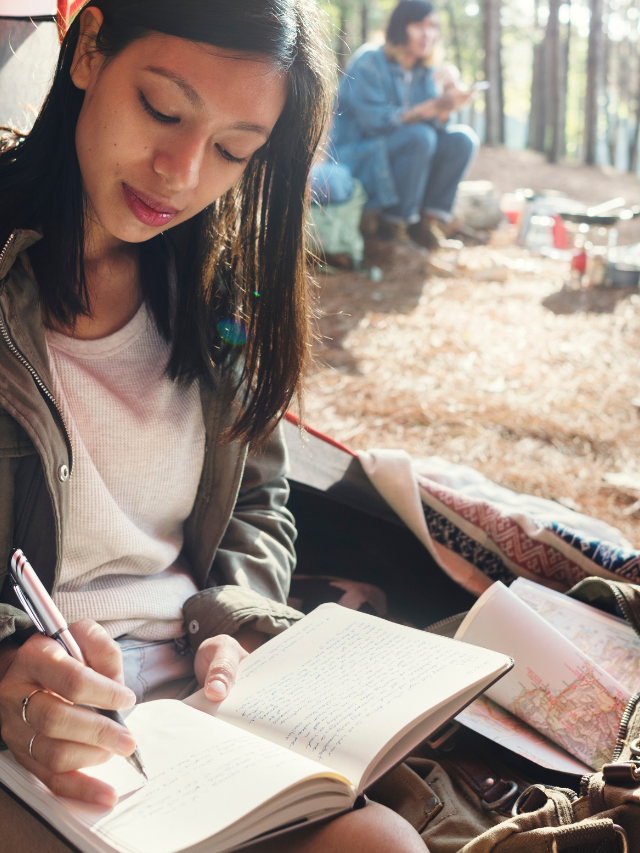 What Are The Secrets Your Handwriting Tells About You? - InstaAstro