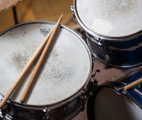 Musical instrument you should learn to play as per zodiac sign-InstaAstro