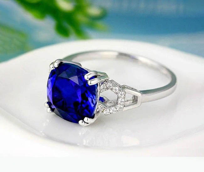 Lajward Stone Benefits: From Confidence Boost to Spiritual Connection ...